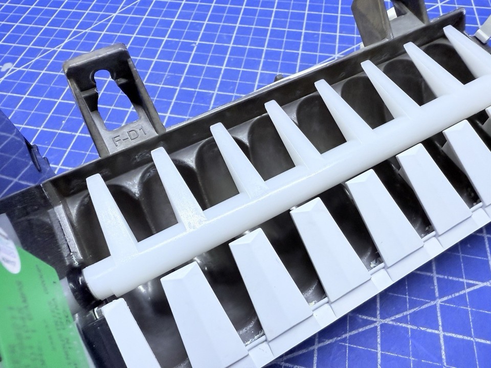 Frigidaire Refrigerator Ice Maker P#241798211 241798231 | eBay