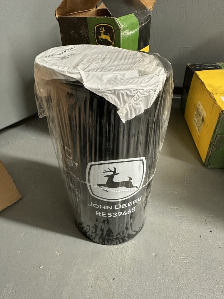 John Deere Primary Fuel Filter RE539465 AND DZ112918 Secondary Fuel ...