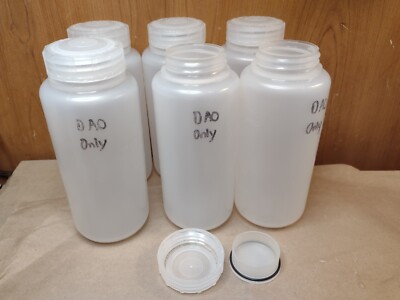 Lot of 6 Beckman 500mL Graduated Polypropylene Lab Containers, with 5 ...
