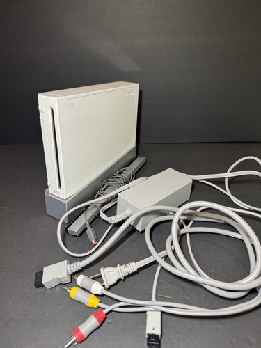 Nintendo Wii Console RVL-001 with Power & AV Cables - Tested & Working ...