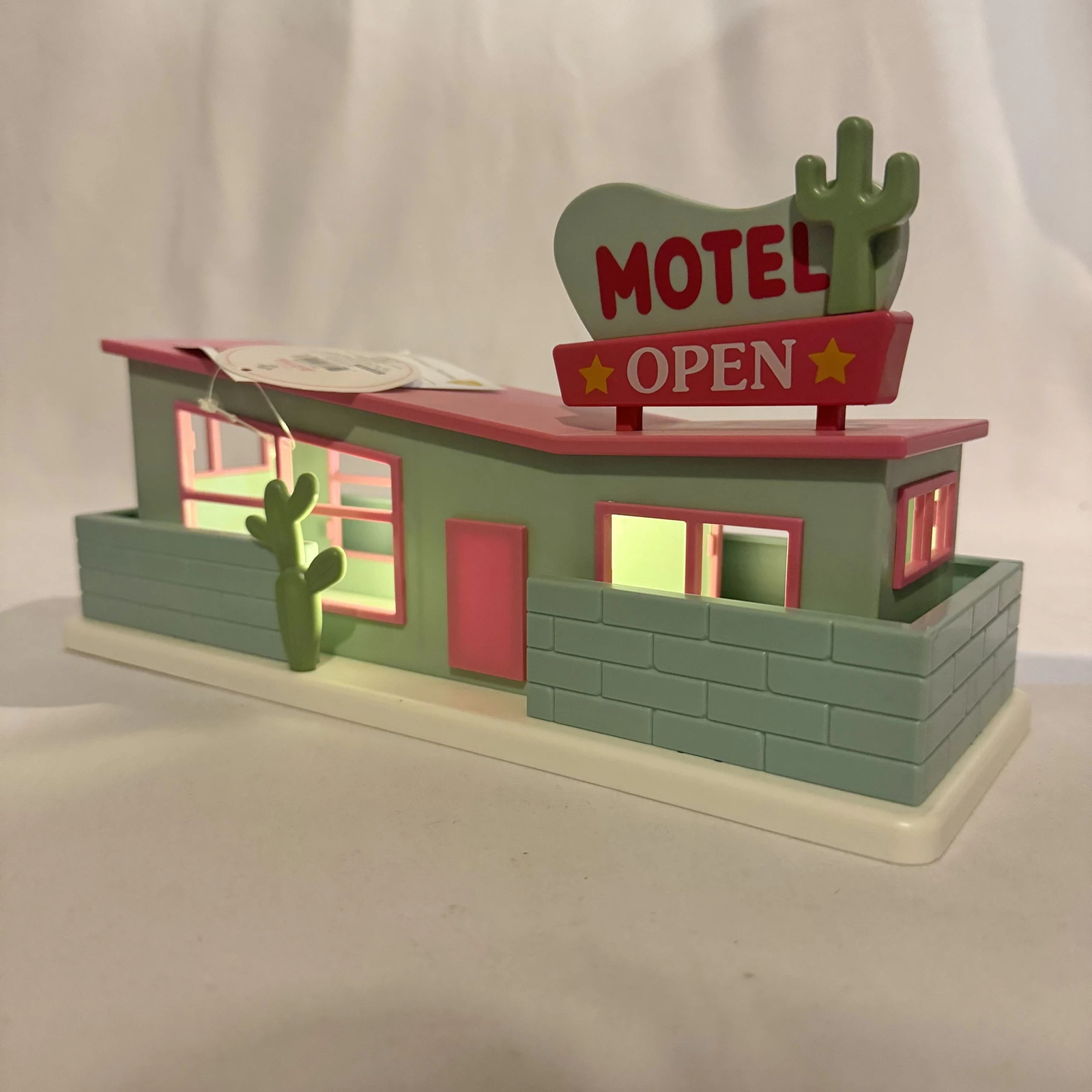 Summer Theme Lighted MOTEL Decor Target Bullseye Playground 2024 | eBay