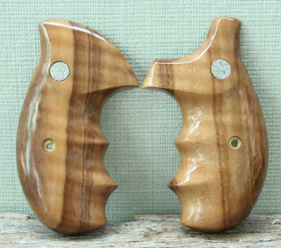 COMBAT GRIPS FOR S&W MODEL 66, 686, 696 K, L FRAME ROUND BUTT KAI WOOD ...