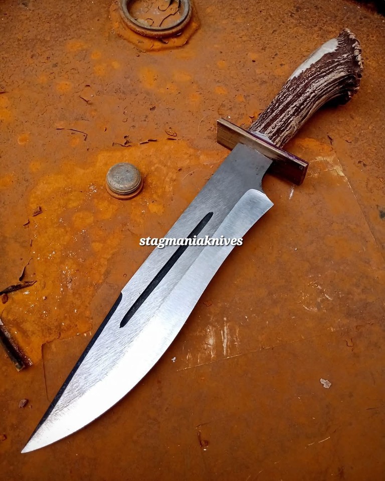 Premium Hand Forged Carbon Steel Crown Stag Antler Hunting Bowie Knife ...
