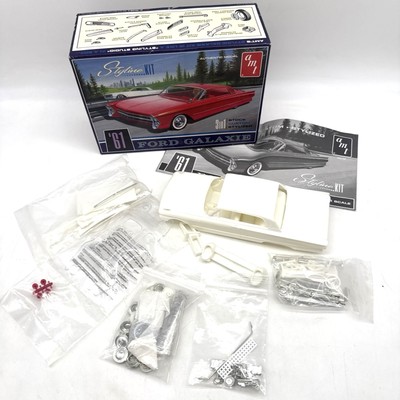 AMT 1/25 1961 Ford Galaxie Styline 61 Stock/Custom/Stylized Model Kit ...