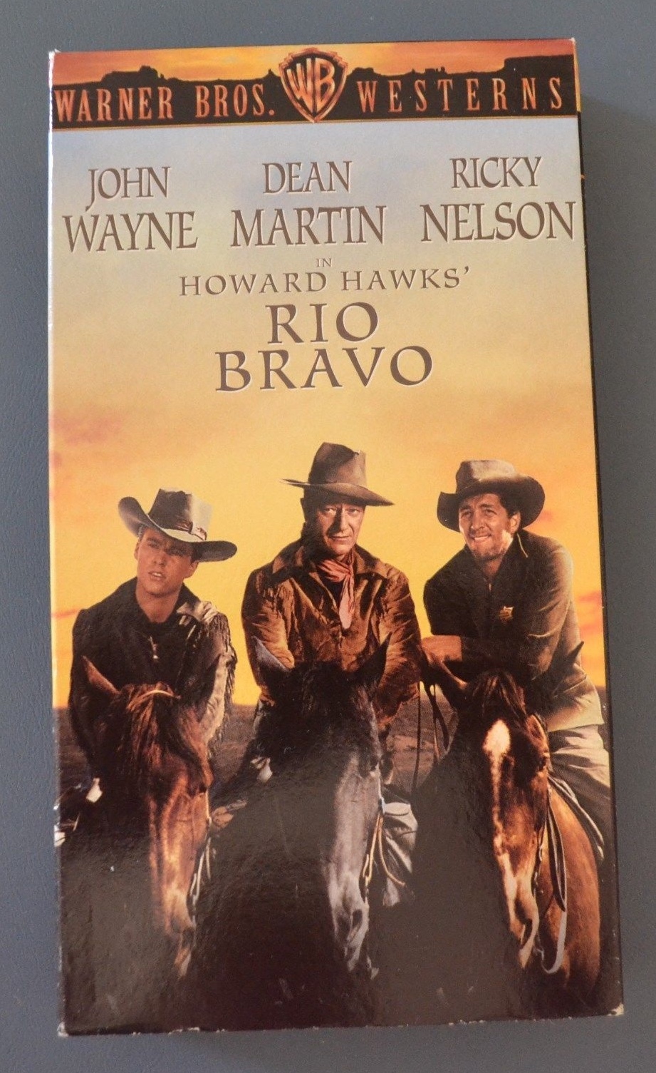 RIO BRAVO John Wayne, Dean Martin, Ricky Nelson,VHS / VCR 1995 Movie ...