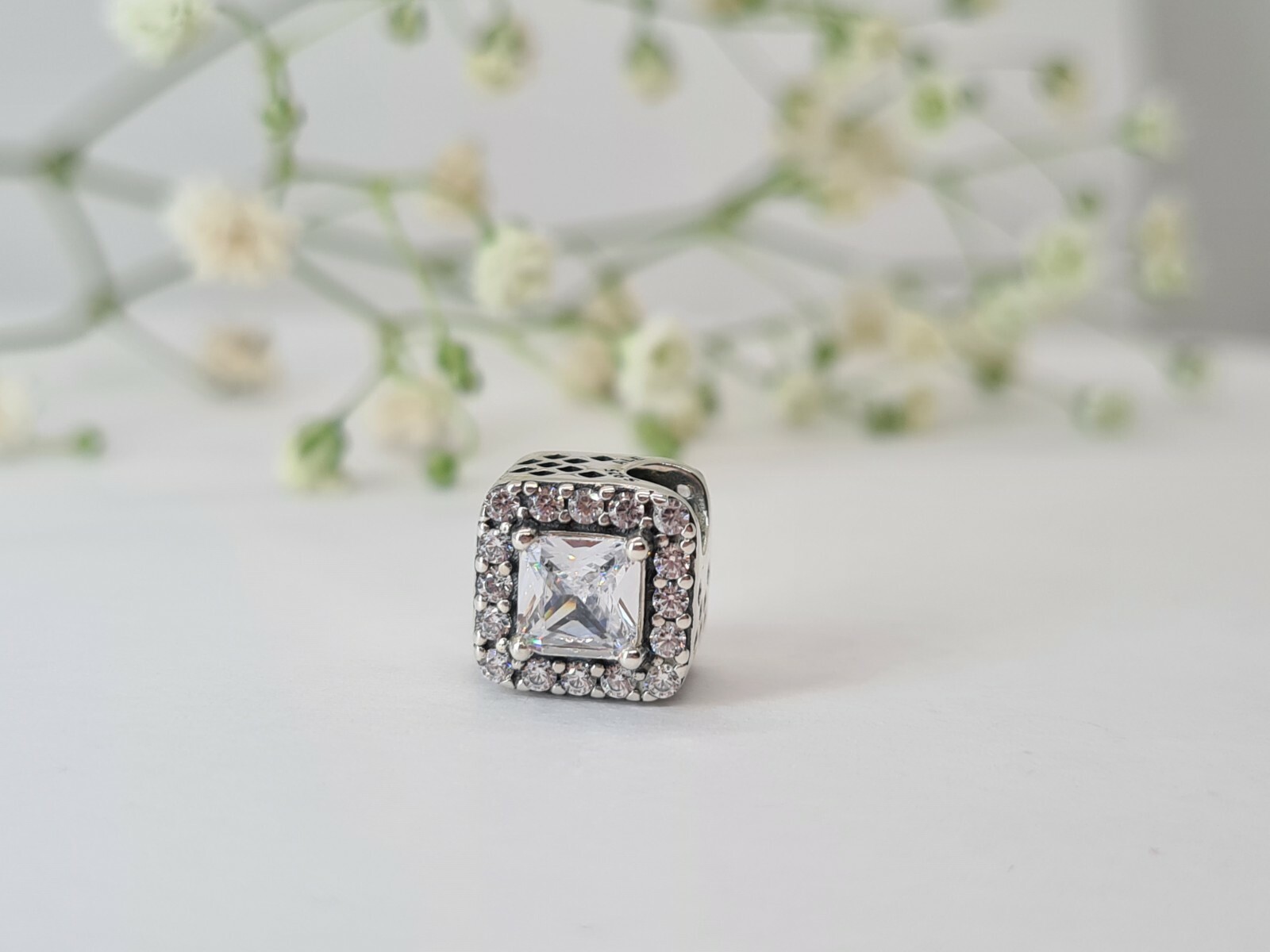 PANDORA Geometric Radiance Charm Bead Clear CZ #796206CZ | eBay