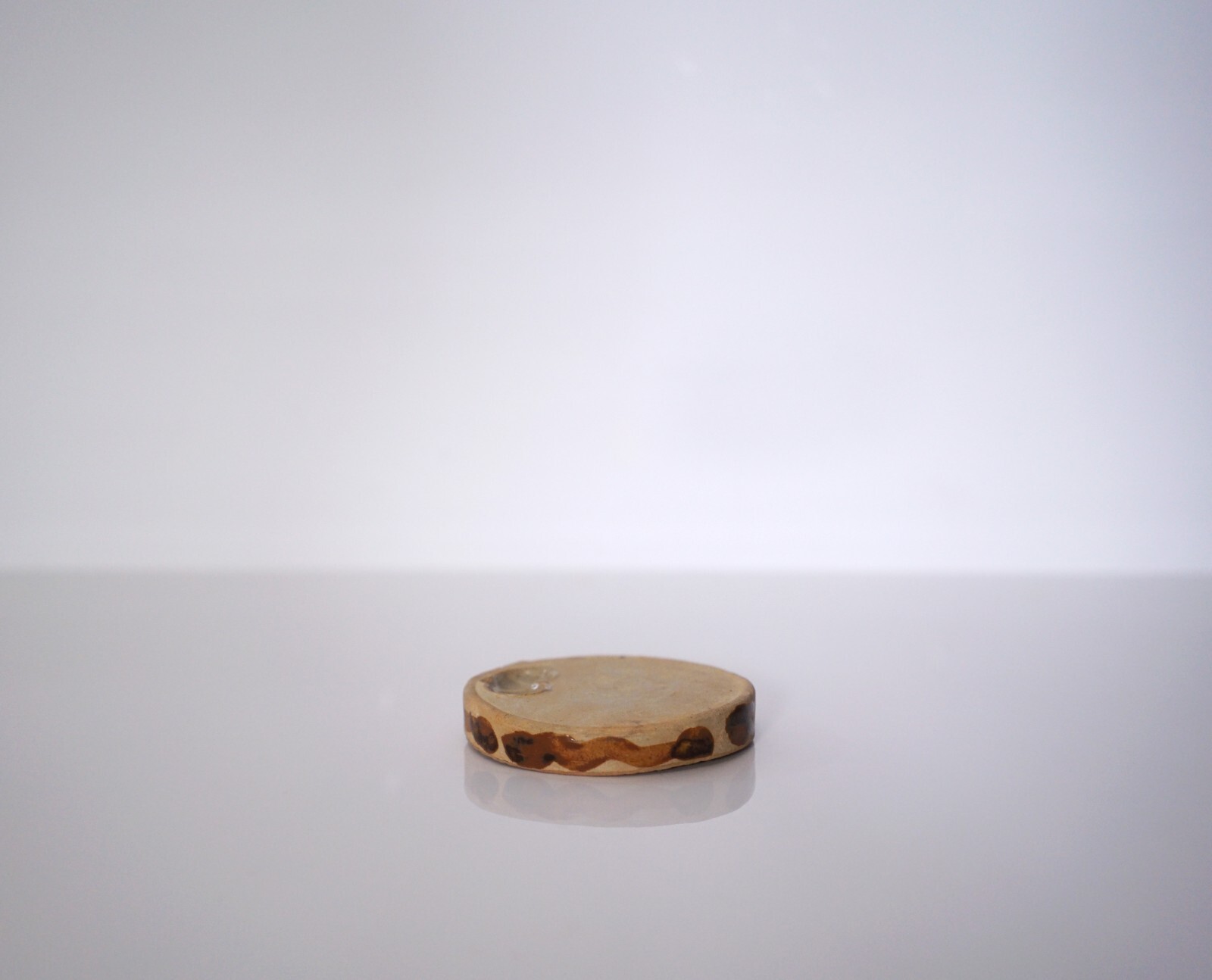 A Small HuangBao Ware Round Porcelain Inkstone with a Box, Five Dynasty ...