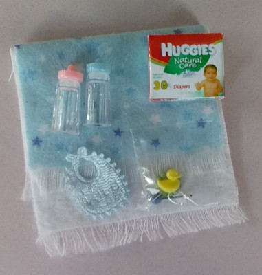 Dollhouse Miniature 2 Baby Blankets Yellow Duck Box Diapers Bib Toys 1: ...