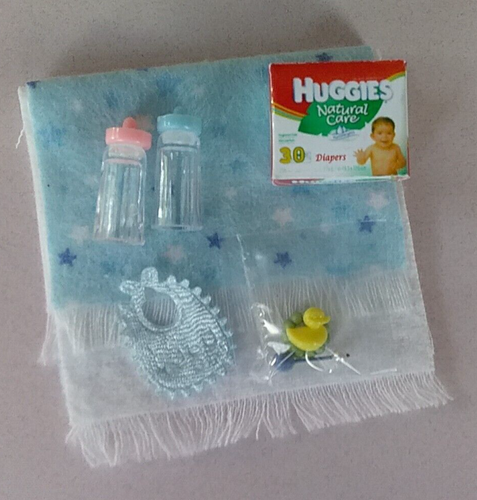 Dollhouse Miniature 2 Baby Blankets Yellow Duck Box Diapers Bib Toys 1: ...