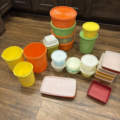 VTG LOT OF TUPPERWARE Most with Lids. | eBay