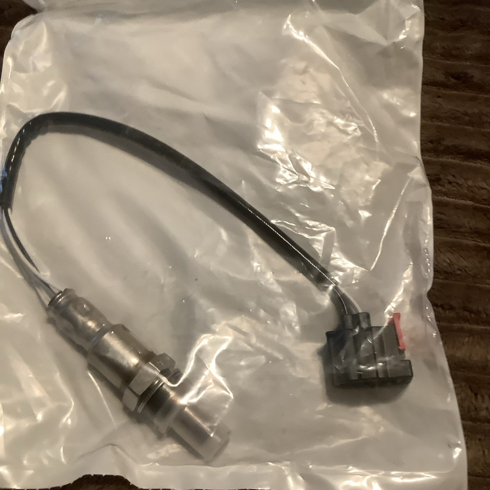 1 each of 5149171AB & 5149180AB MOPAR OEM Oxygen Sensor's Brand New ...