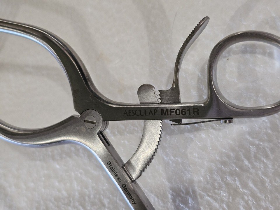 Aesculap MF061R MISKIMON Cerebellum Retractor Semi-S Tip 7x7 Prongs 71/ ...