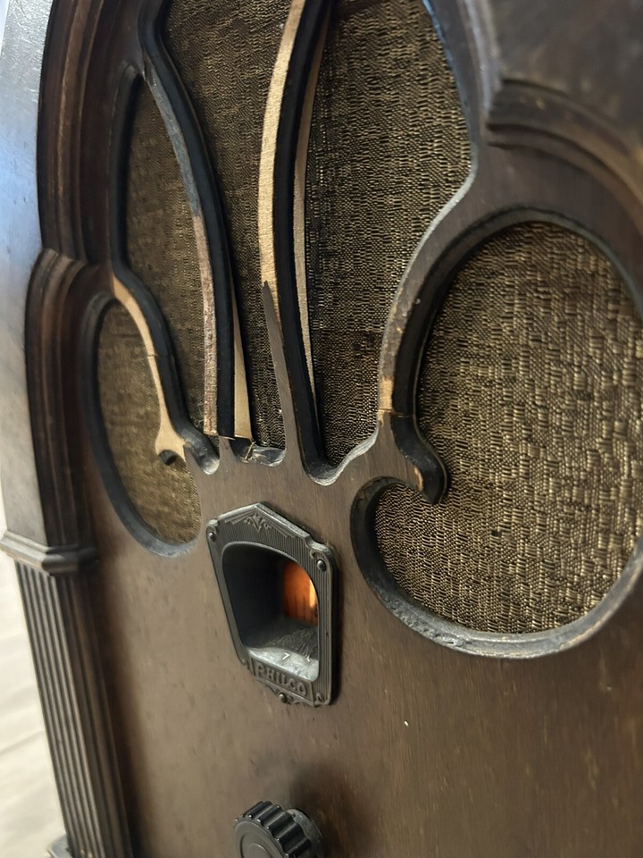 Philco model 70 Super Heterodyne Baby Grand Cathedral Tube Radio Parts ...