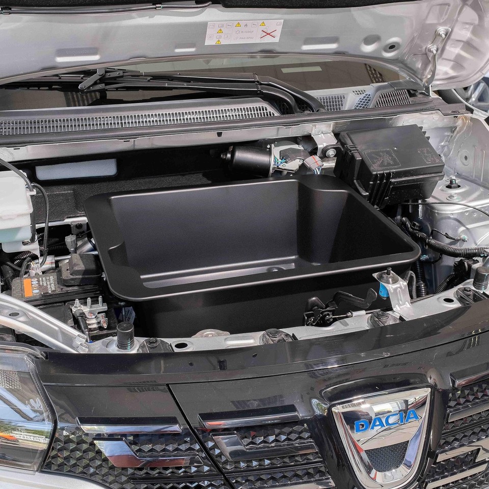 Dacia Spring Frunk