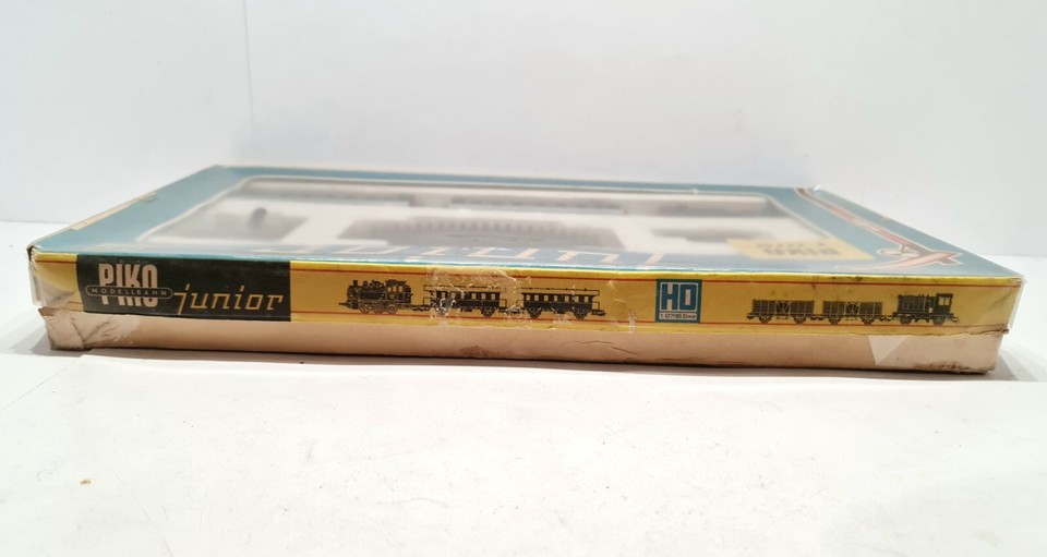 Vintage Piko Modellbahn Junior HO Train Locomotive set - East Germany ...