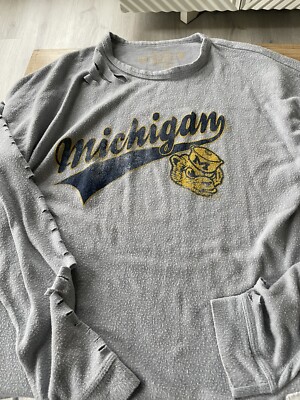 Retro Brand University of Michigan Long Sleeve Sweatshirt USA Size ...