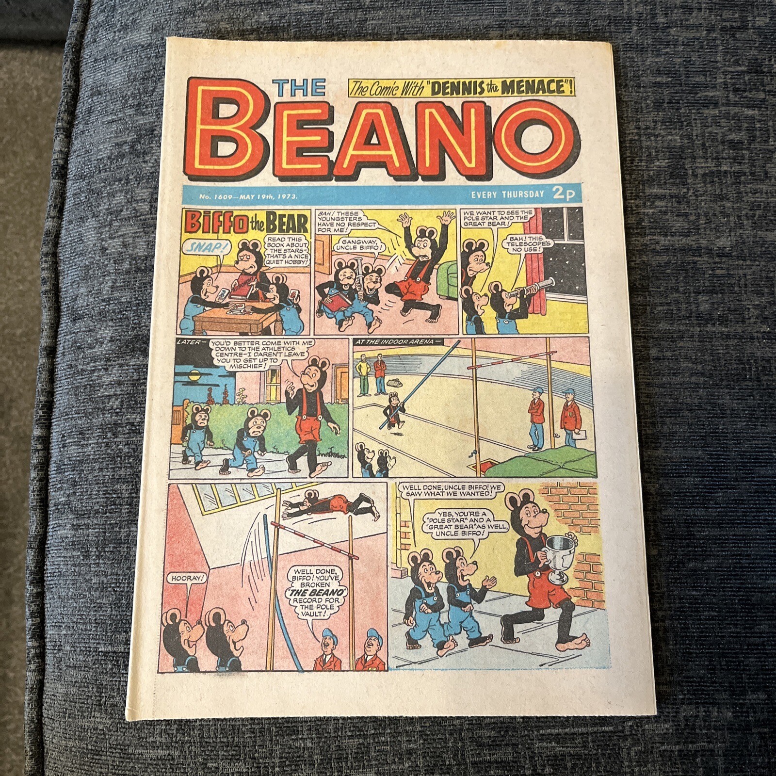 Beano Comic - #1609 - 19 May 1973 - 1st Johnny Hawke | eBay UK