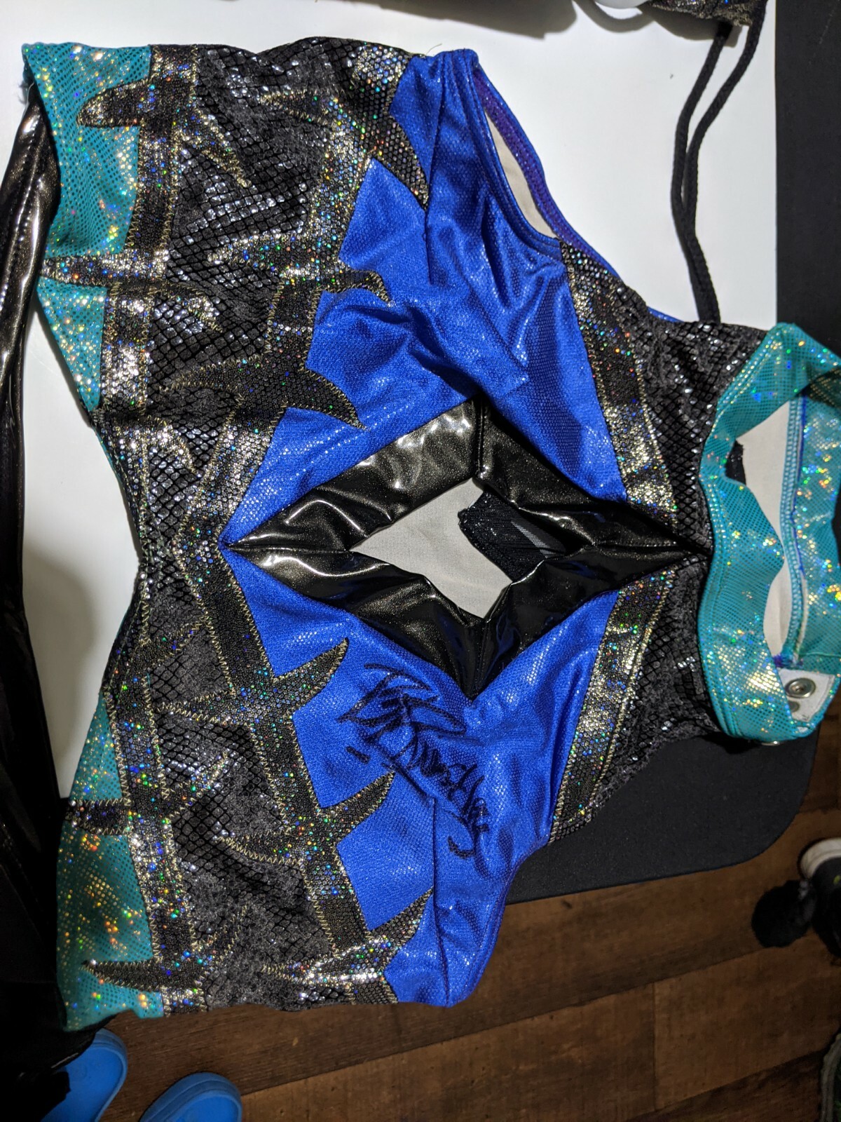 Bea Priestley wrestling ring worn gear signed autograph Blair Davenport ...