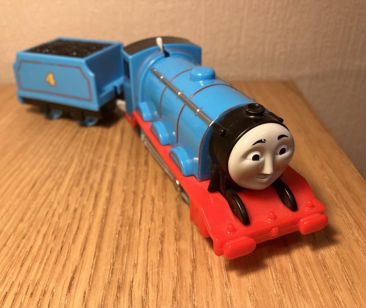 Motorised 4 Pack Train Thomas & Friends TrackMaster Motorized Gordon ...