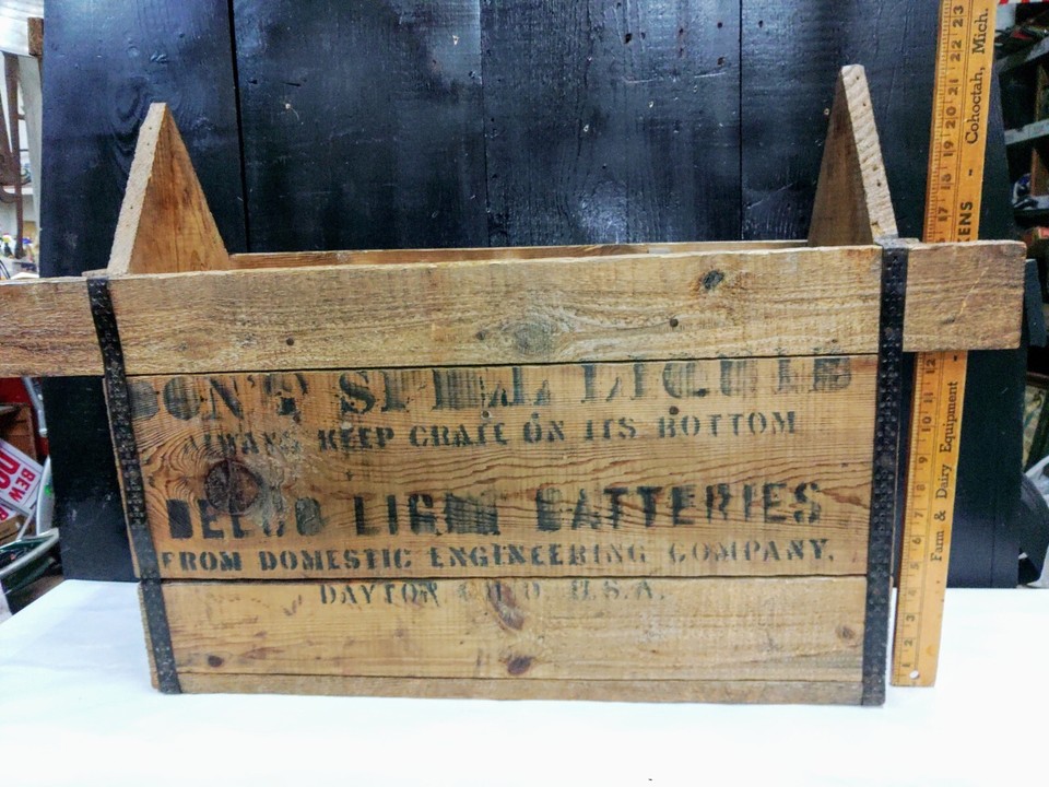 Antique Wood Automotive Advertising Crate Vintage Delco Light Batteries ...