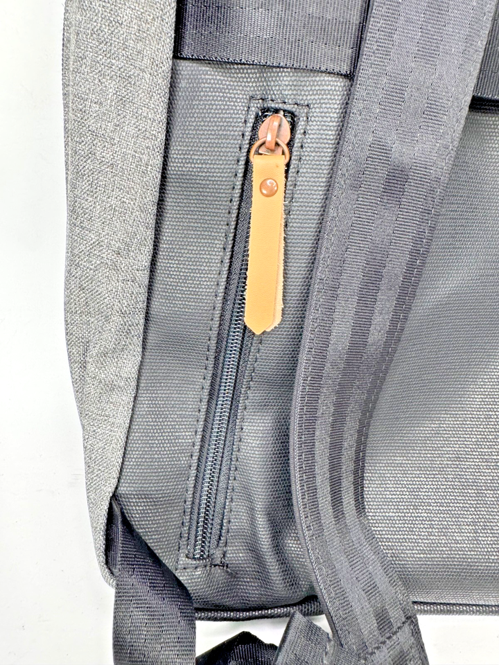 Petunia Pickle Bottom Meta Backpack Graphite/Black Diaper Bag Beautiful ...