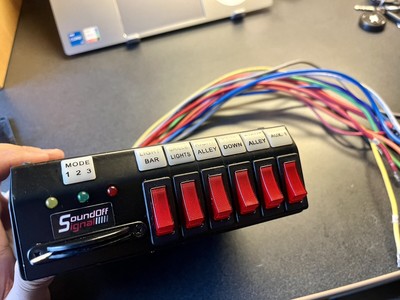 Traffic Control & Road Safety - Traffic Light Controller