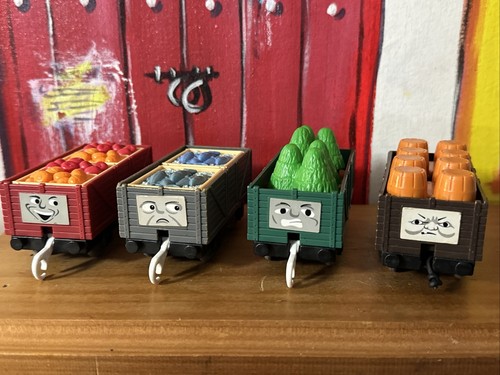 TOMY Plarail Trackmaster Thomas & Friends Troublesome Trucks Cargo ...