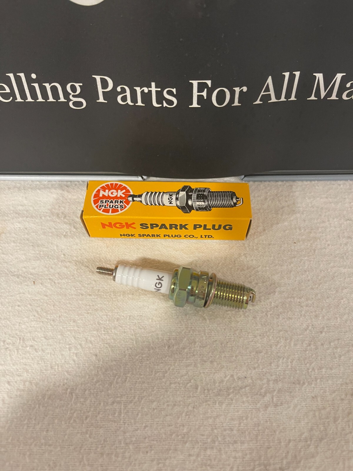 NGK Spark Plug D9EA NOS Part | eBay