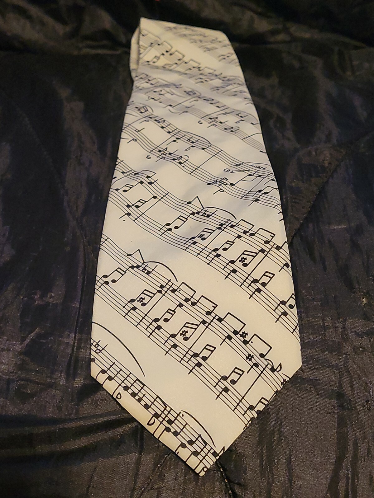 Parquet White Musical Note Tie - Gem