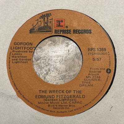 WRECK OF THE EDMUND FITZGERALD 45 GORDON LIGHTFOOT NEAR MINT LOOKS ...