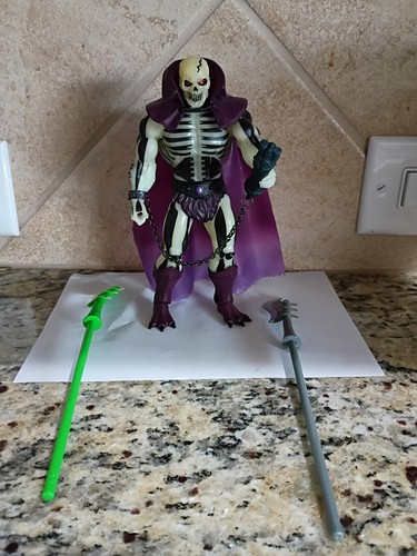 Scareglow MOTU Classics Figure w/Weapons Pack Staff & Grayskull Key ...