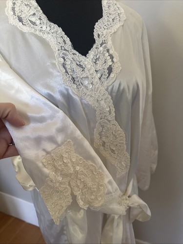 Vintage Victoria's Secret Silky Satin Bridal Short Robe Ivory Sequin ...