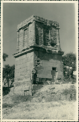 Italia, Agrigento. tomba di terone, 1954 vintage silver print. Italy ...