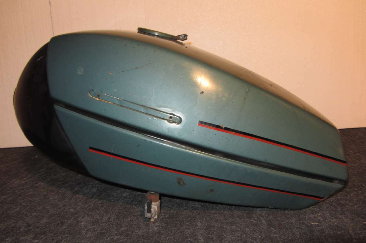 Benelli 750 SEI 1975-1979 Benzintank (Fuel tank) 201069344 | eBay