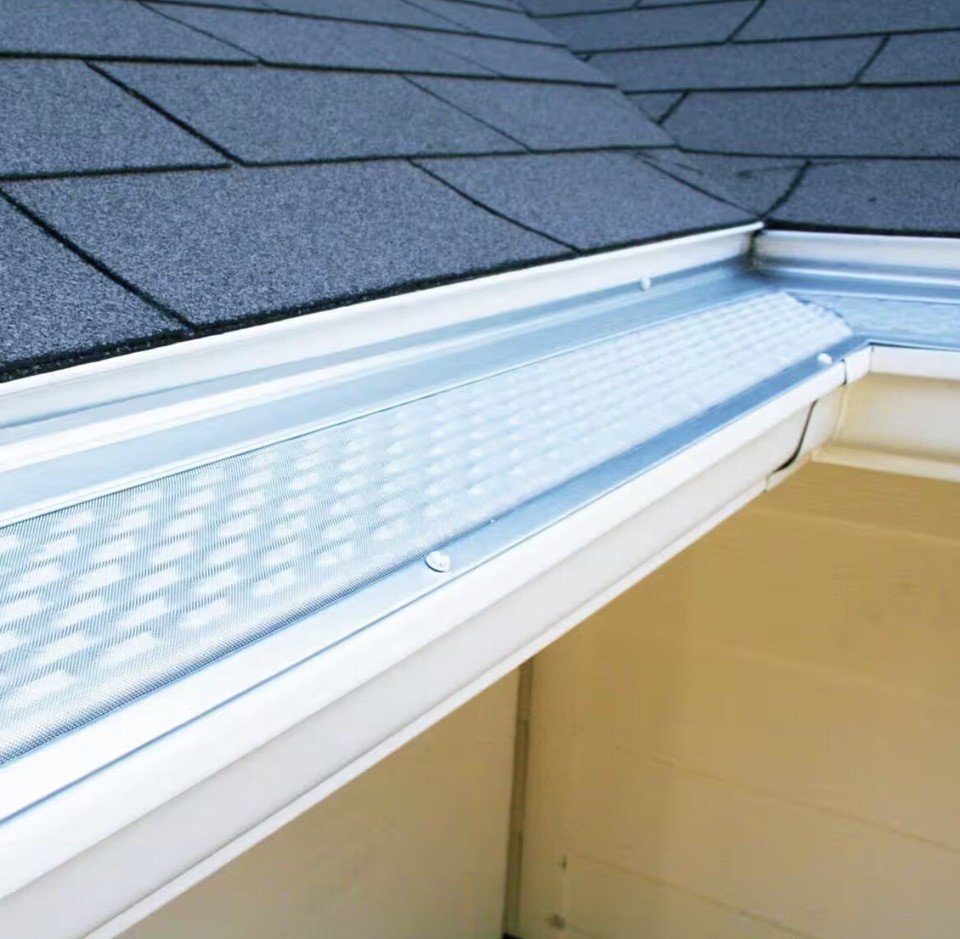 4 ft. x 6 in. Clean Mesh White Aluminum Gutter Guard (25per Carton ...
