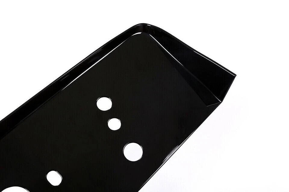 DYNAMIC STYLE REAR NUMBER PLATE SURROUND FOR LAND ROVER DISCOVERY 5 ...