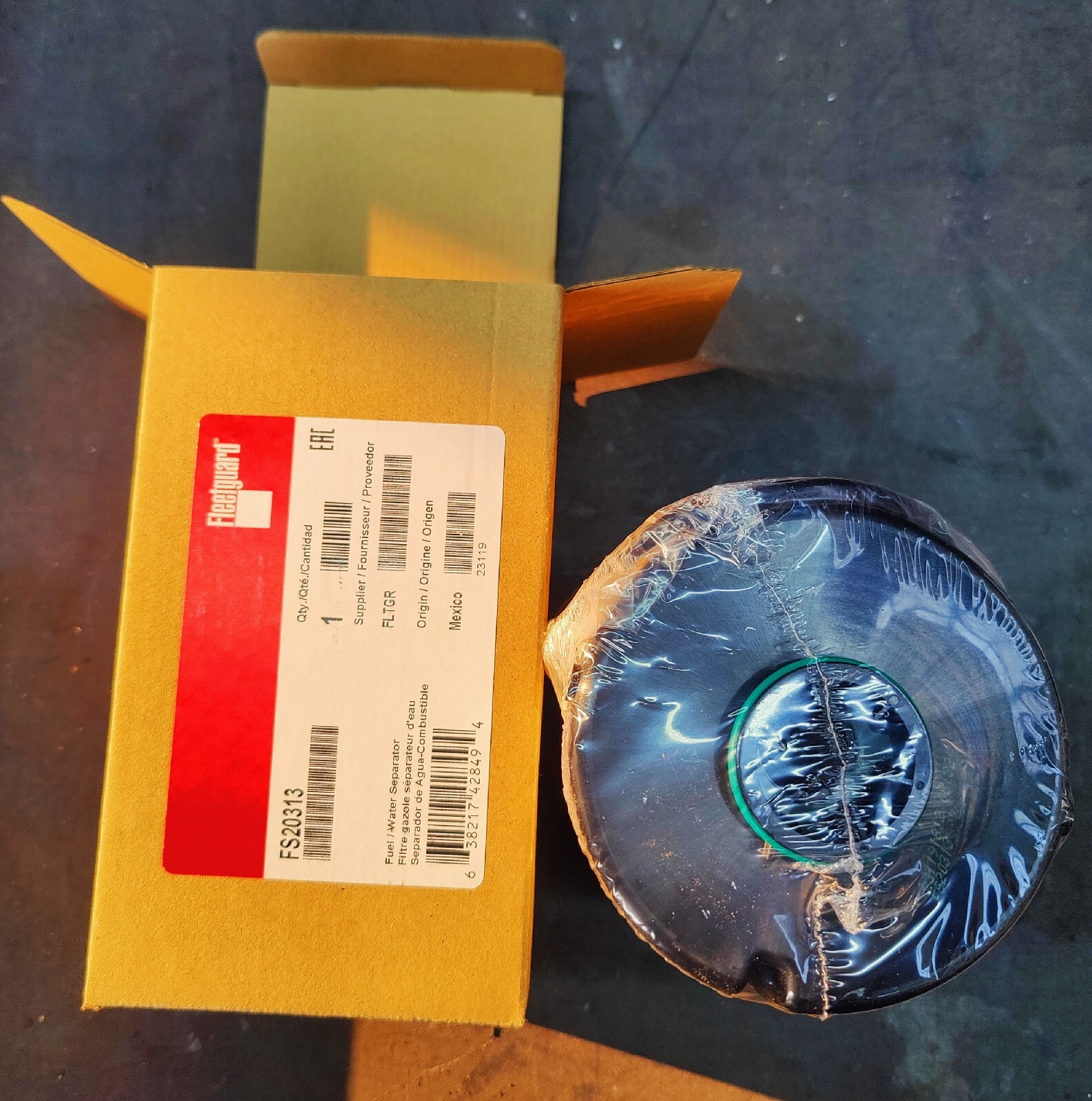 Fleetguard FS20313 Fuel Water Separator Filter for Volvo/Mack 24009059/ ...