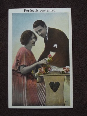 PERFECTLY CONTENTED, YOUNG COUPLE WITH FLOWERS Vtg POSTCARD - LOVERS ...