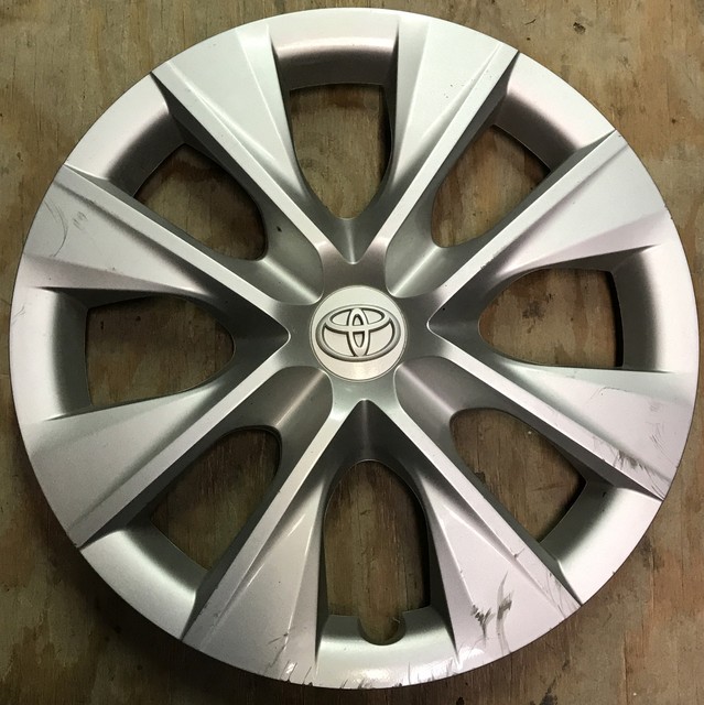 Toyota Corolla OEM 2014 - 2019 15" Hubcap Wheel Cover 42602-02360 61171 ...