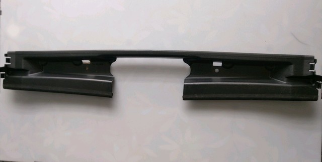 BMW E60 E61 Front Top Air Duct Trim 51717050650 for sale online | eBay