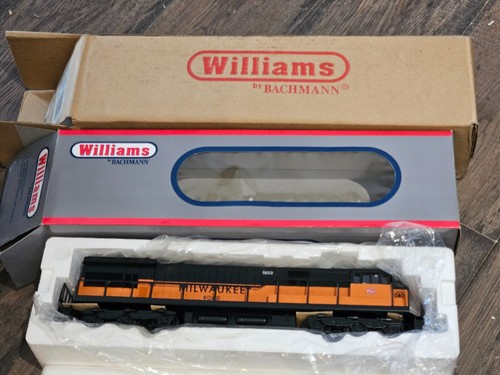 WILLIAMS 22207 O MILWAUKEE GE U33C DIESEL LOCOMOTIVE W/HORN & BELL - 3 ...