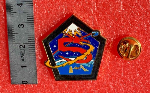 Pins SPACEX Logo CREW DRAGON 5 2022 NASA Endurance ISS Falcon 9 ...