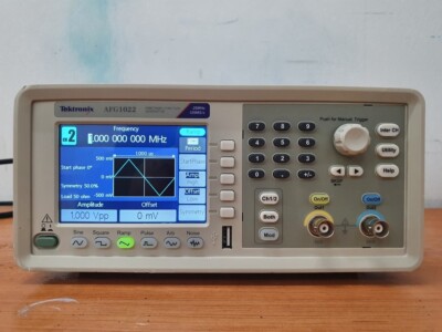 Tektronix AFG1022 Abritrary Function Generator, 25MHz - 125MS/s | eBay