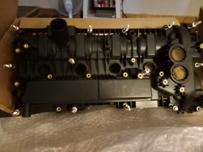 Ford S-MAX 2,0 Eco Boost Cylinder Head Cover PA66-GF25-M15 | eBay