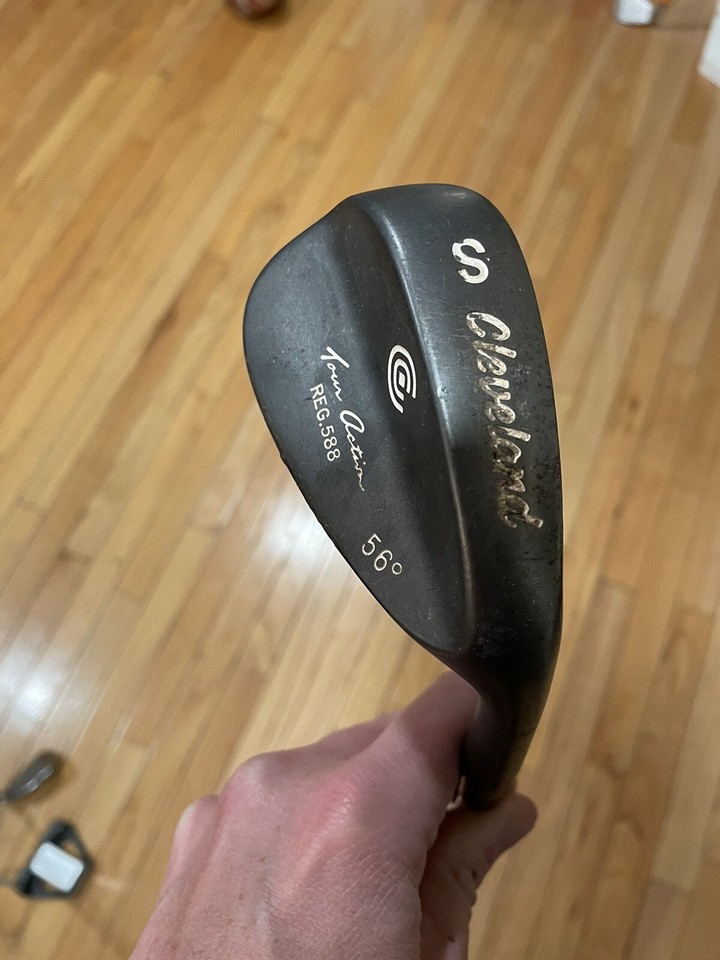 Cleveland Tour Action Reg. 588 Sand Wedge Gun Metal Black 56* (Used ...