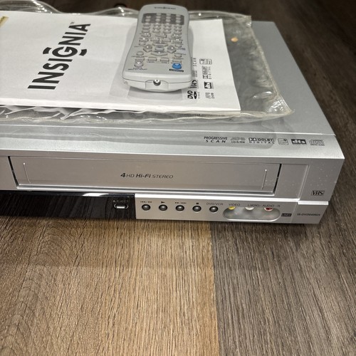 Insignia IS-DVD040924A DVD VCR Combo VHS Recorder 4 Head HiFi Stereo w ...