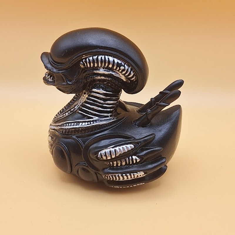 Xenomorph Alien Duck Unoffical Statue Figure Figurine Black | eBay