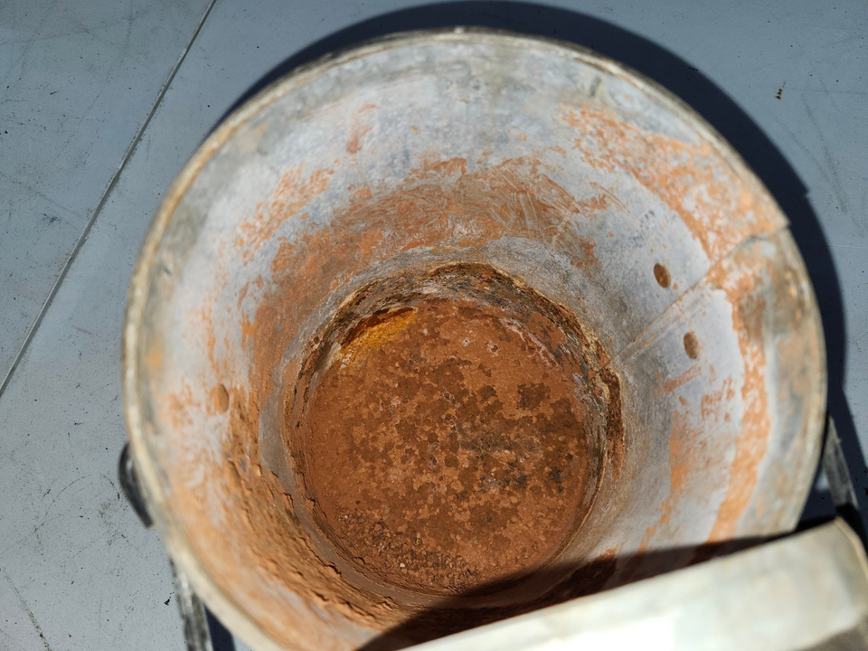 AT&SF RY Galvanized Railroad Bucket with Lid painted black | eBay