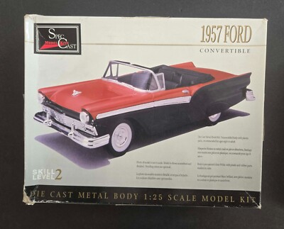 SpecCast 1957 Ford Convertible Die Cast model 56090 ~ 1:25 ~ Complete ...