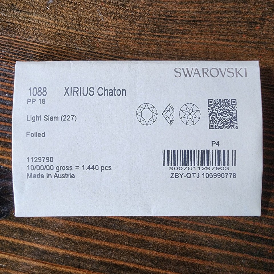 1440pc Swarovski 1088 PP18 SS8 Light Siam Foiled Round Xirius Chaton ...